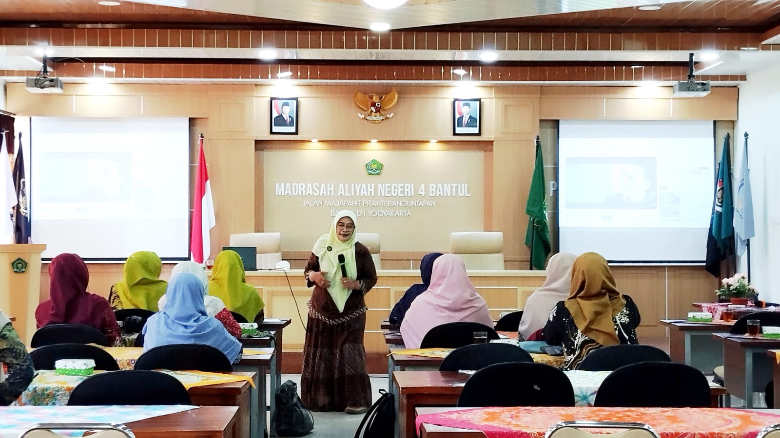 Guru Biologi MAN 5 Sleman Perkuat Kompetensi Melalui MGMP Biologi MA ...