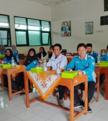 Pererat Silaturahmi dan Asah Kompetensi Digital, Guru Geografi MAN 5 ...